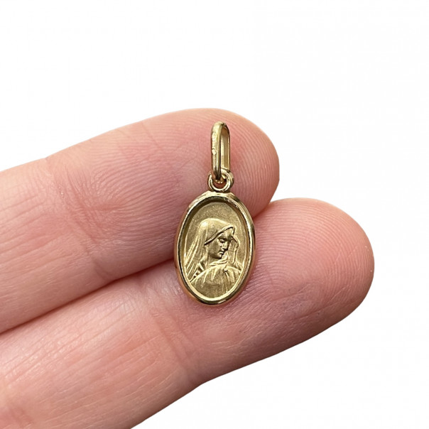 18 karat gold Madonna of the finger medal